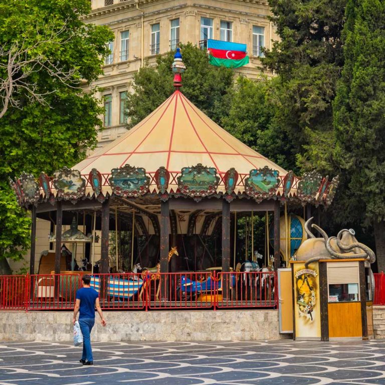 Concept1900 Entertainment | Carrousel Jules Verne, style Steampunk
