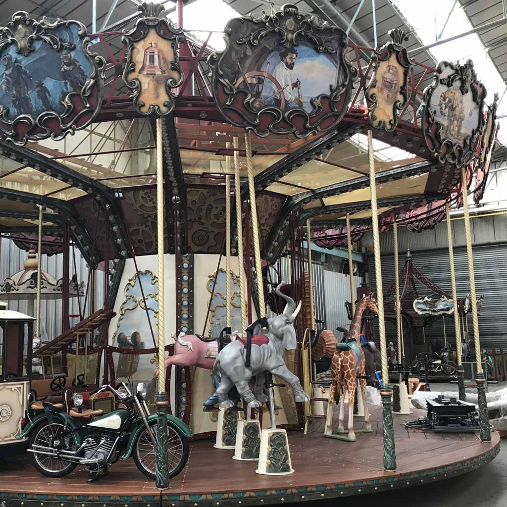 Concept1900 Entertainment | Carrousel Jules Verne, style Steampunk